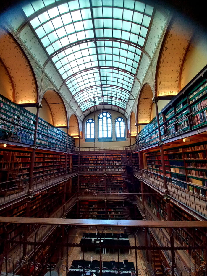 The old libary of Amsterdam looks beautiful - 9GAG