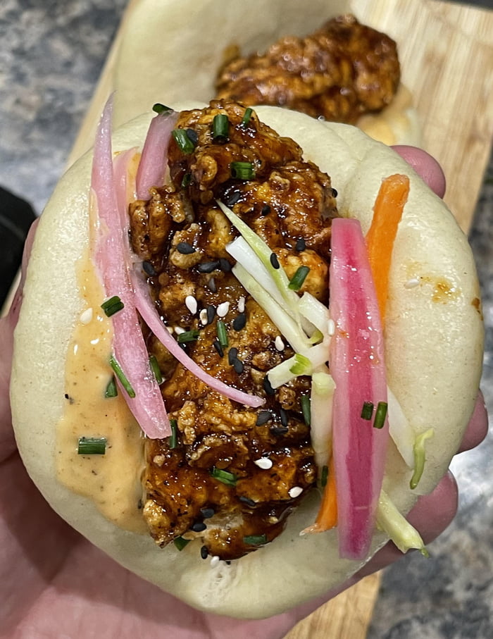 Fried chicken baos - 9GAG