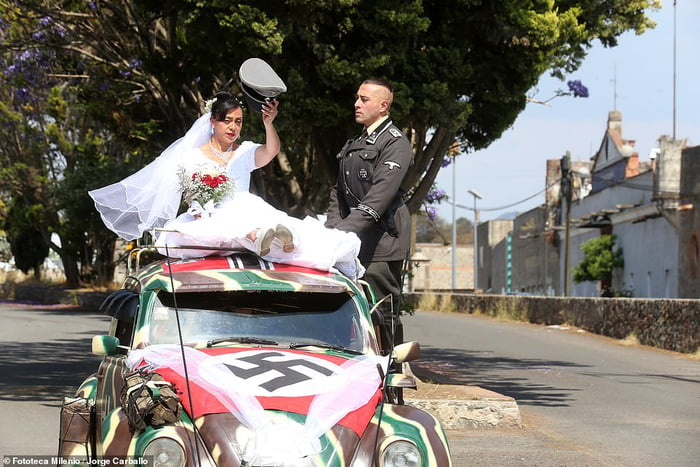 Mexican couple has a Nazi-themed wedding complete with SS uniforms ...