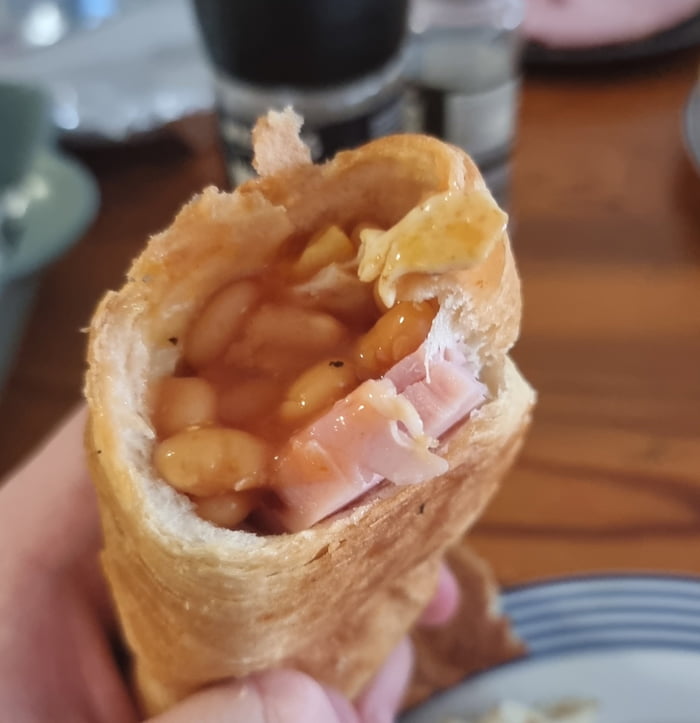 Rate my Croissant full of beans and ham. - 9GAG