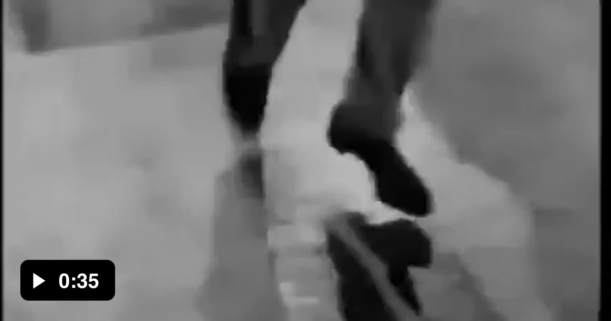 The first moonwalk -- Bill Bailey 1955 (Apollo Theater, New York) - 9GAG