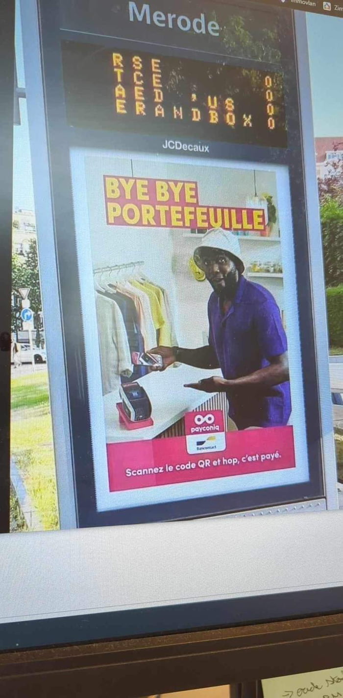 Supposed to be an Ad for an App that lets you pay with your Phone - 9GAG