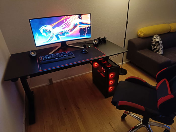 Rate my setup - 9GAG