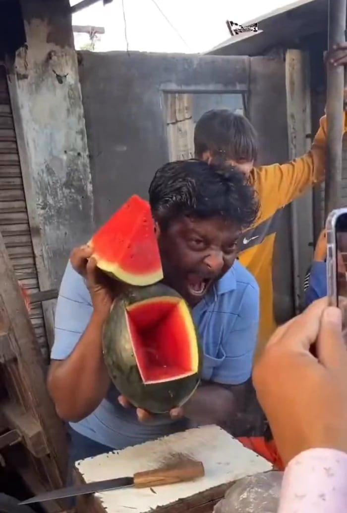 Explaining my financial situation to my family - 9GAG