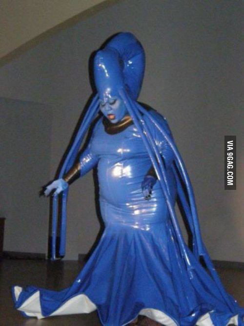 Some of the best 5th element cosplay I've seen - 9GAG
