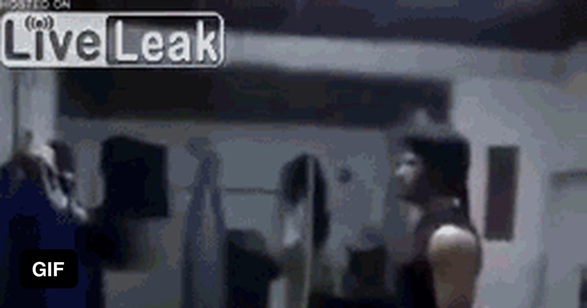 The ultimate self defence - 9GAG