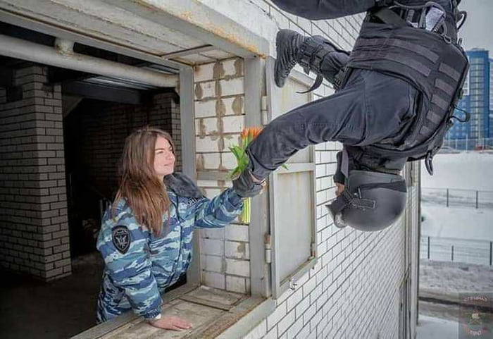 When you skip the tutorial for Rainbow 6 siege - 9GAG