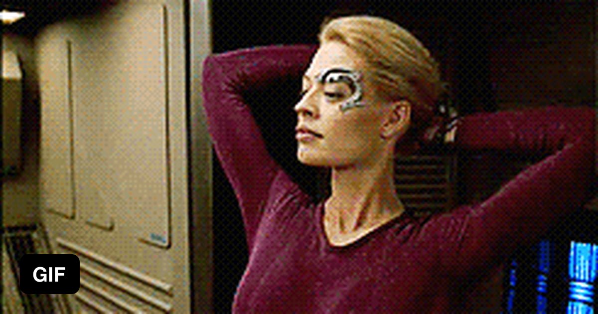 90s girl - Jeri Ryan - 9GAG