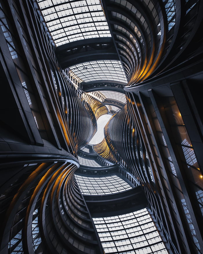 The way the inside of this building curves. - 9GAG