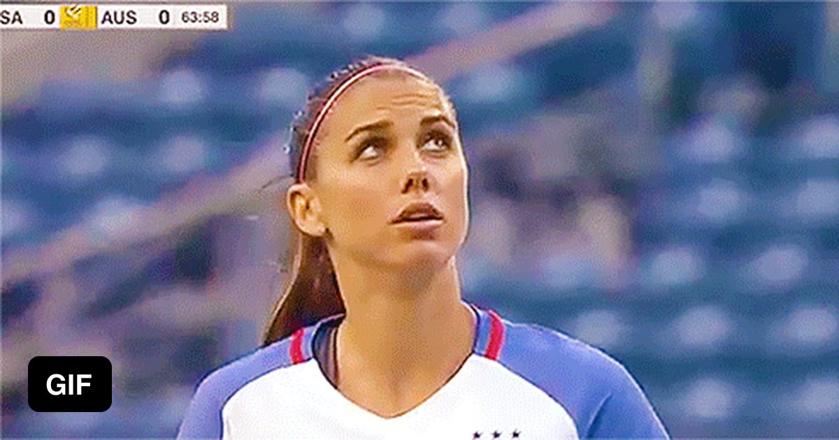 Checking herself out on the big screen, knowing she's smoking hot - 9GAG