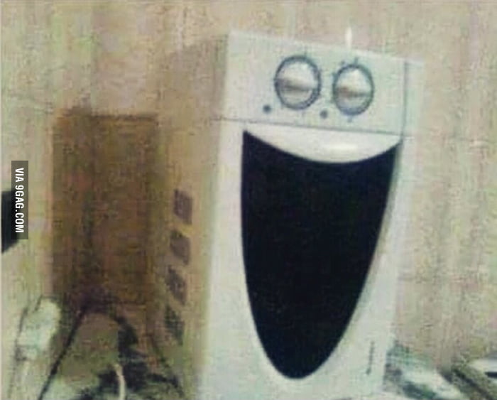 I turned it sideways and now my microwave is very happy - 9GAG