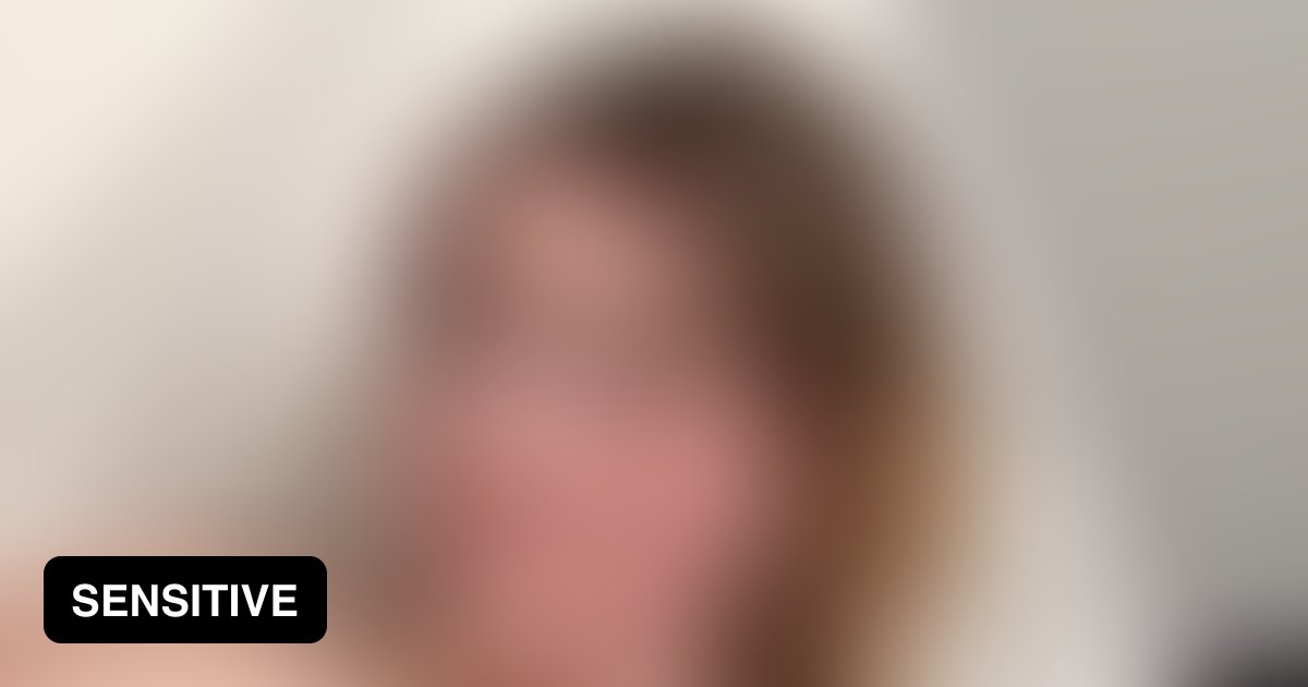 Cap? Does anyone know her name? - 9GAG