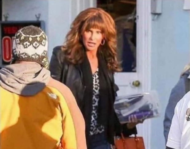 Caitlyn Jenner out there looking like "she's" married to Al Bundy - 9GAG