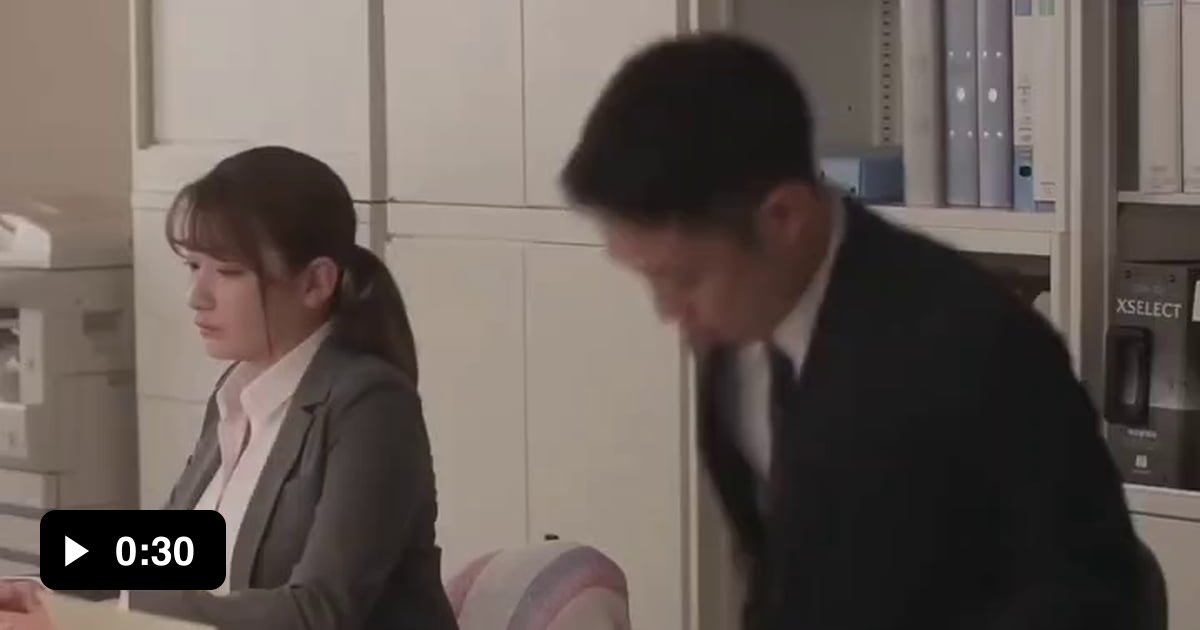 Habis dimarahin bos memang paling enak makan malam dengan teman kantor ...