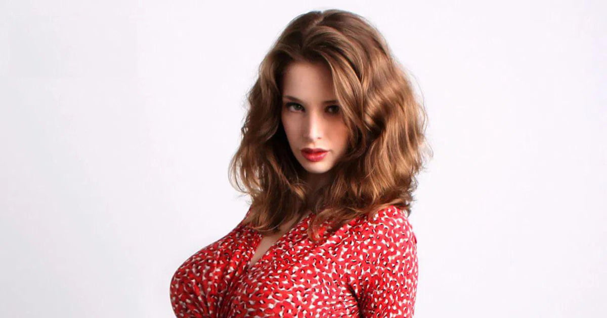 Elegance in red - 9GAG