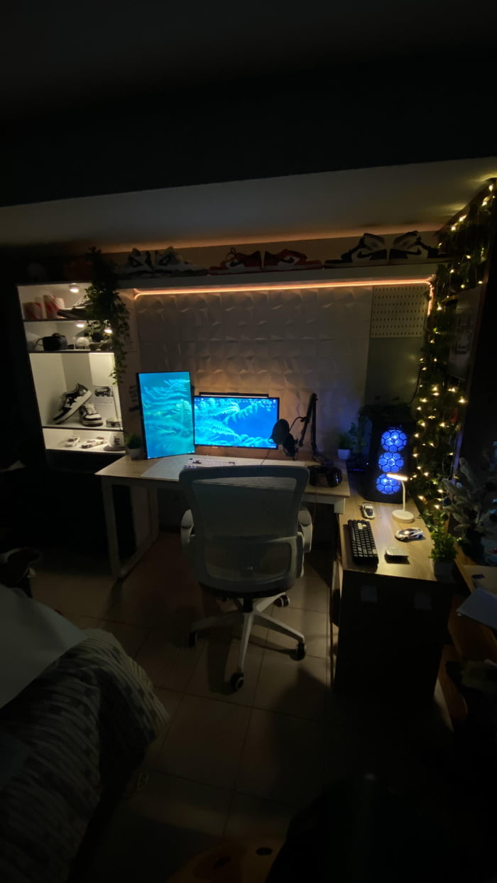 Almost finished with this setup build, how’s it look? - 9GAG