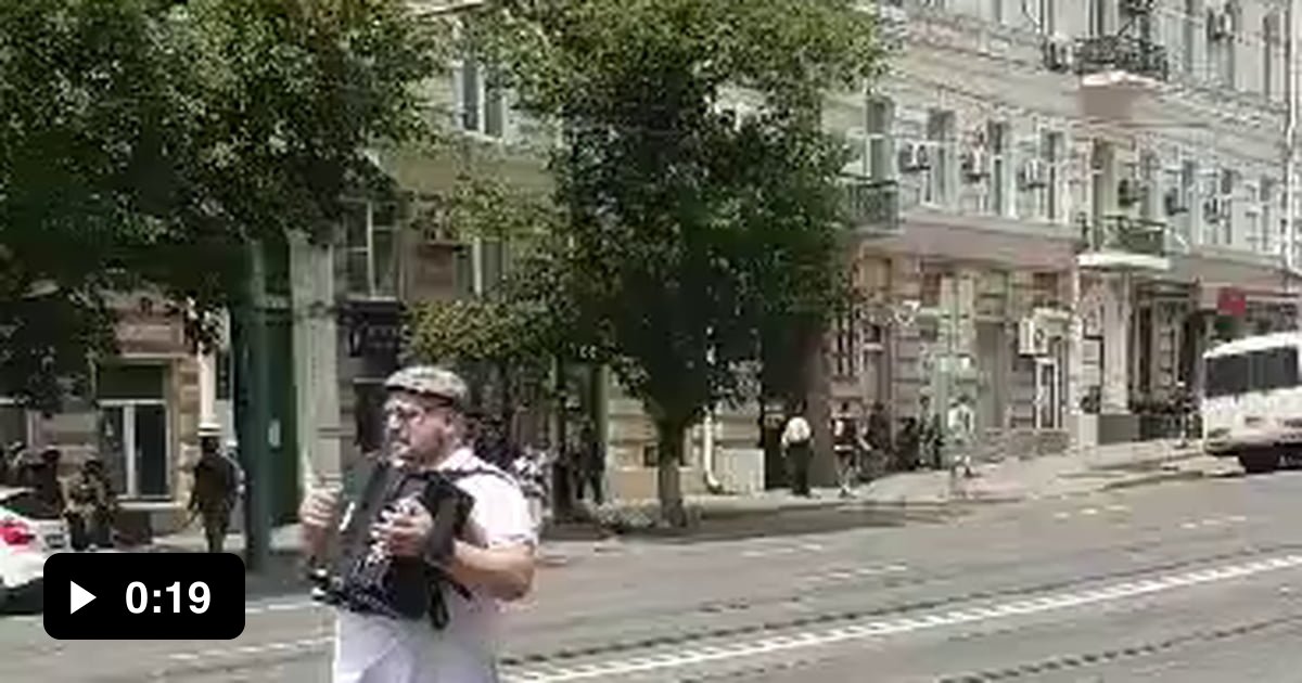 Dude jamming on tank tracks during military coup - 9GAG