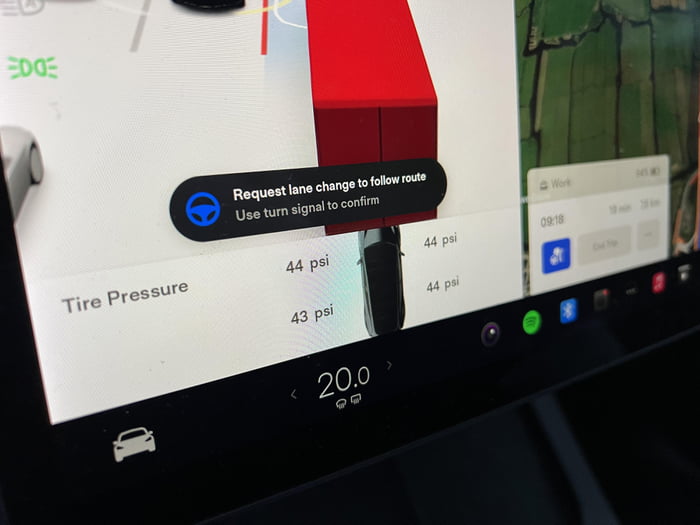 Tesla Model Y latest OTA update tire pressure widget cuts the front and ...