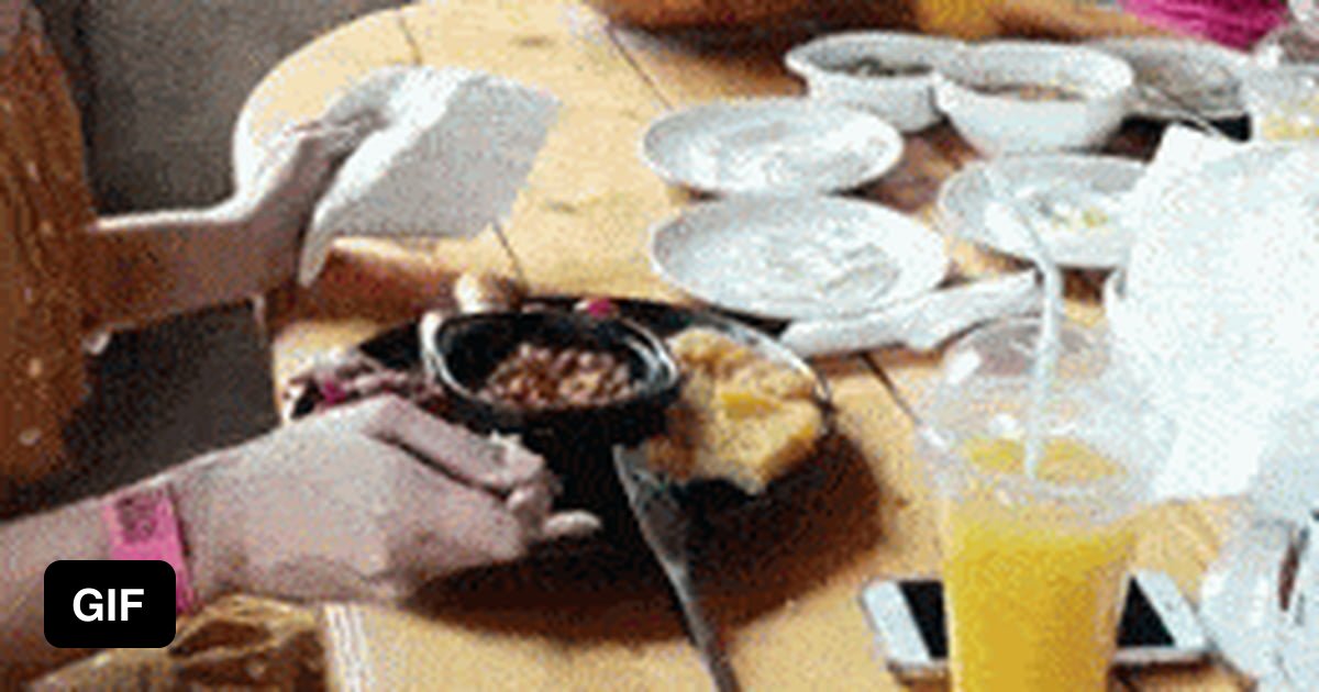 Family dinner - 9GAG