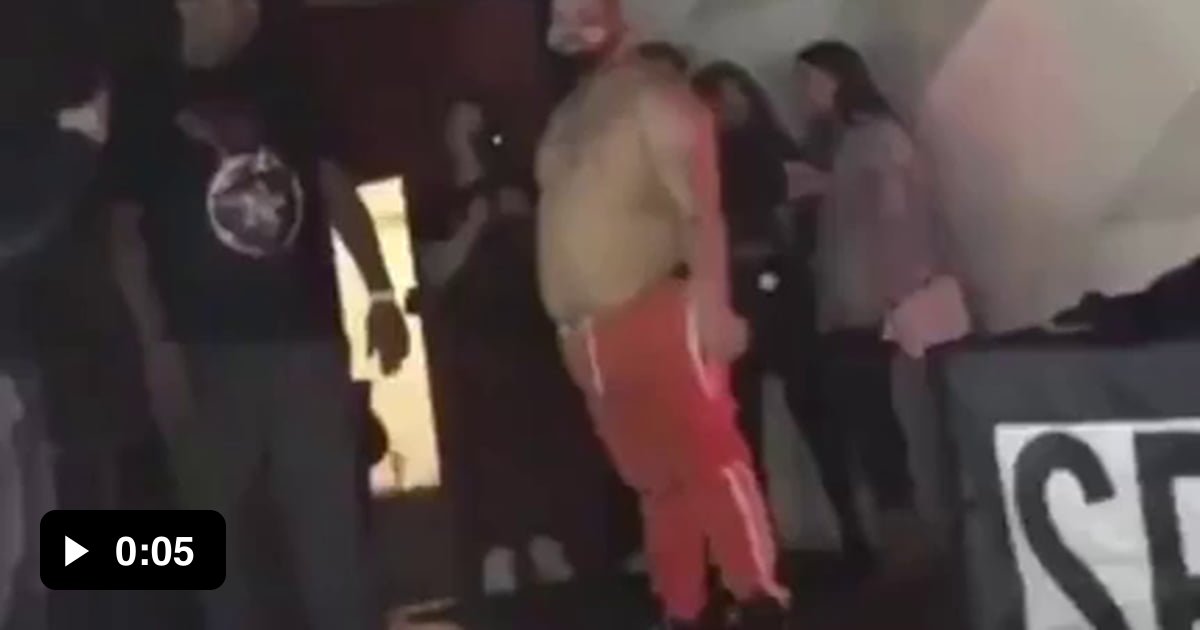 DJ Khaled crowd surf - 9GAG