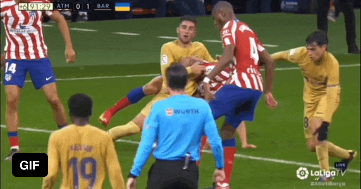 When she refuses to give you head - 9GAG