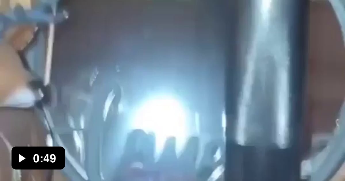 Live laugh love - 9GAG