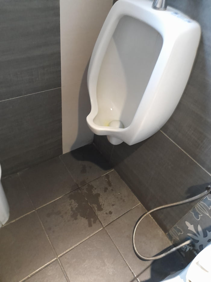Brother the urinal was infront of you - 9GAG