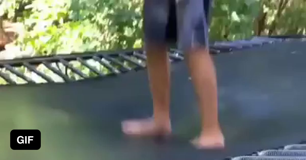 Classic full scorpion on a trampoline - 9GAG