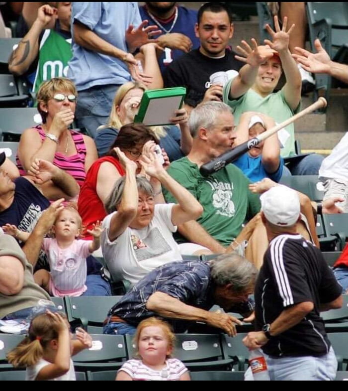 I present to you the "most memes in a snap" award winner! - 9GAG