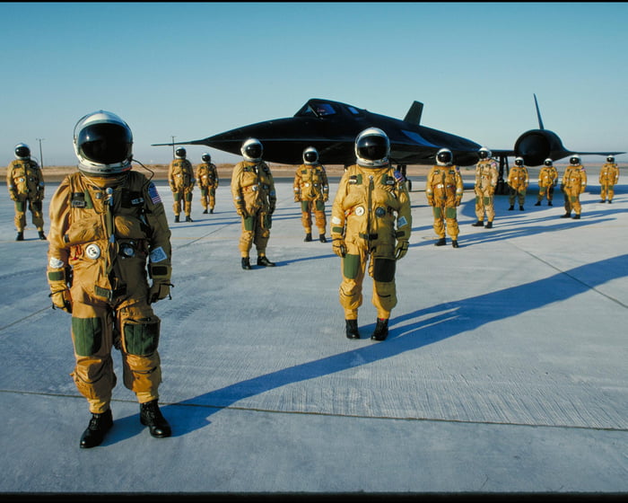 This group shot of SR-71 pilots - 9GAG