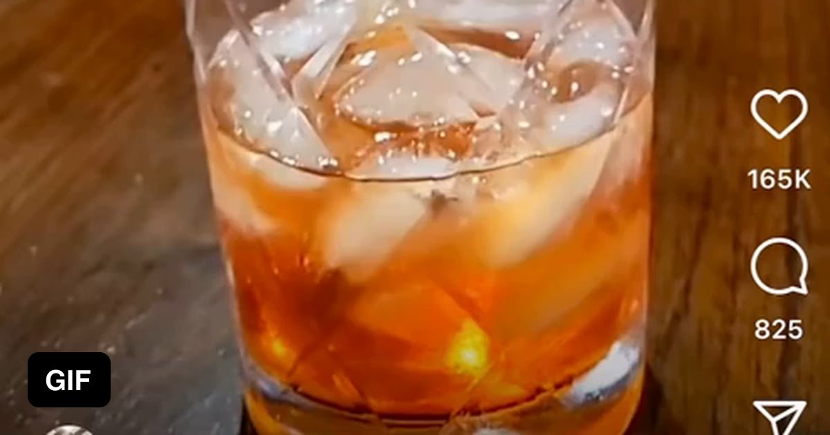 Adding smoke to a fancy drink - 9GAG