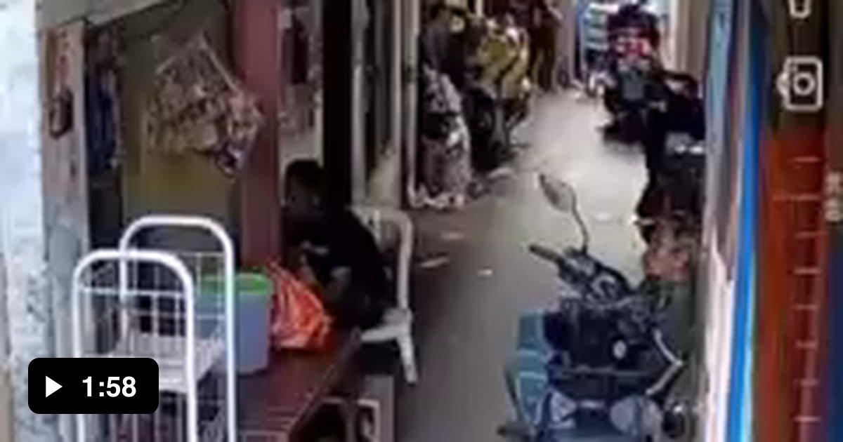 Everyday life in slums - 9GAG