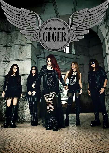 Band yang meng "geger" kan gw waktu SD. Dari mereka gw jadi tahu kata ...