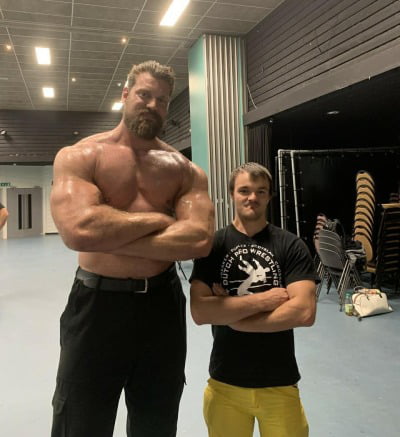 Seeing how tall the Dutch Giant is in real life gives me the sudden ...