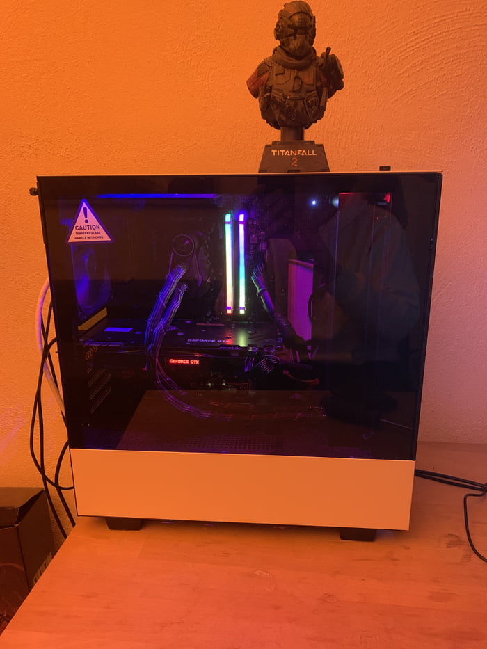 Finally upgraded my pc. The difference is day and night. - 9GAG