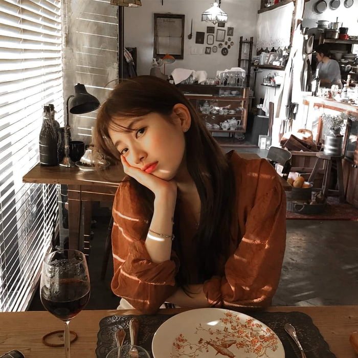 Suzy - 9GAG
