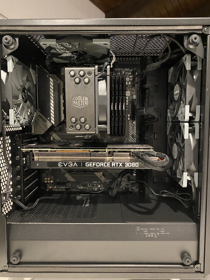 First PC build, started up first boot up - 9GAG