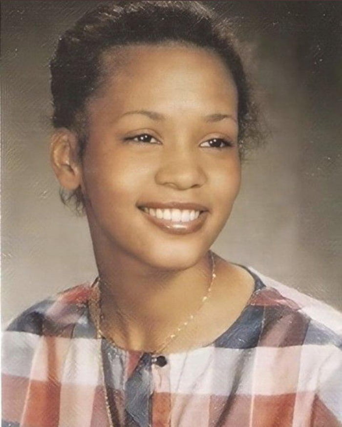 Whitney Houston yearbook photo 1982 - 9GAG