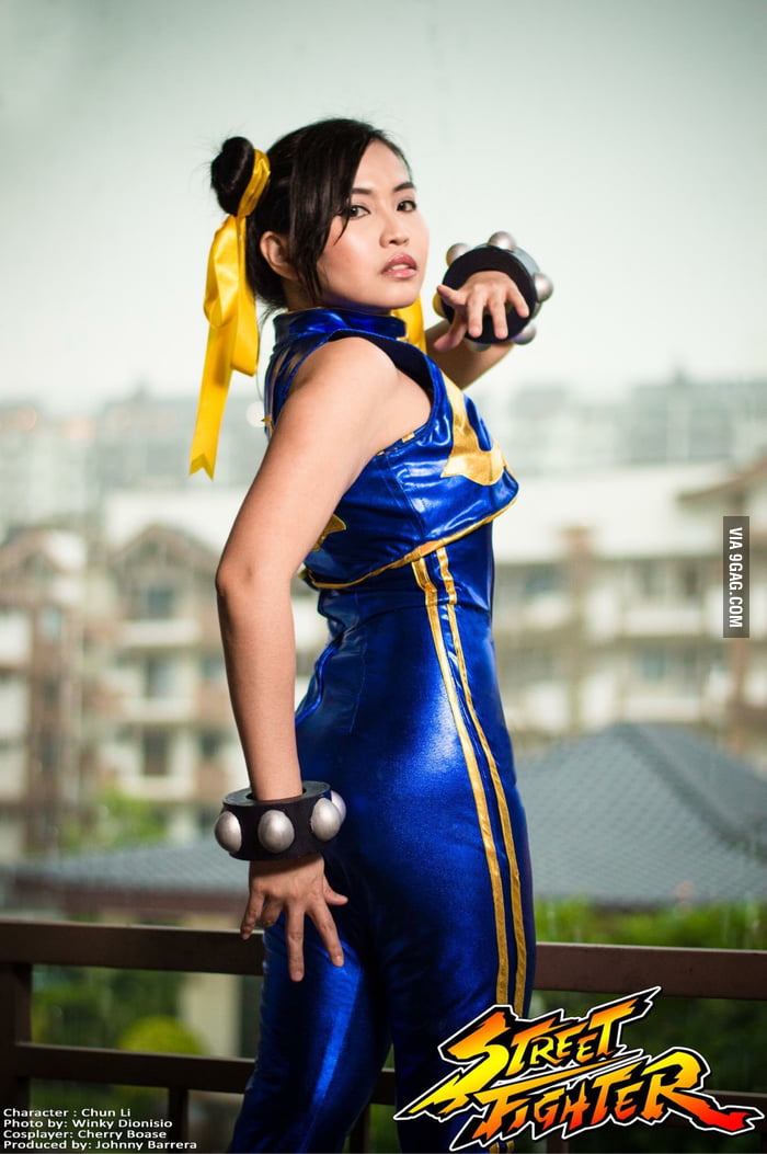 Chun-Li Alpha cosplay. Photo and PP by Winky Dionisio - 9GAG
