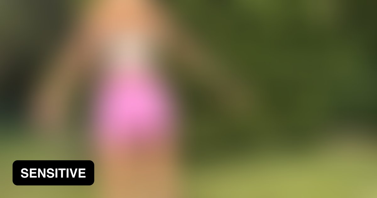 Suns out, stretch it out with some yoga! - 9GAG