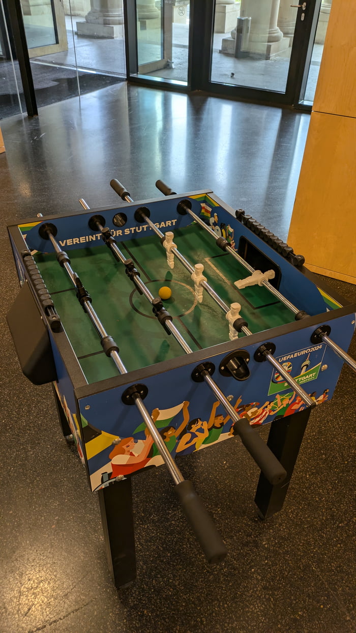 Full action table soccer/ kicker / foosball - 9GAG