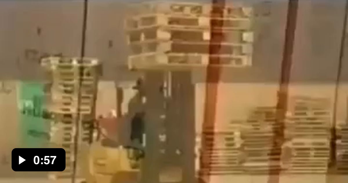 Forklift training... - 9GAG