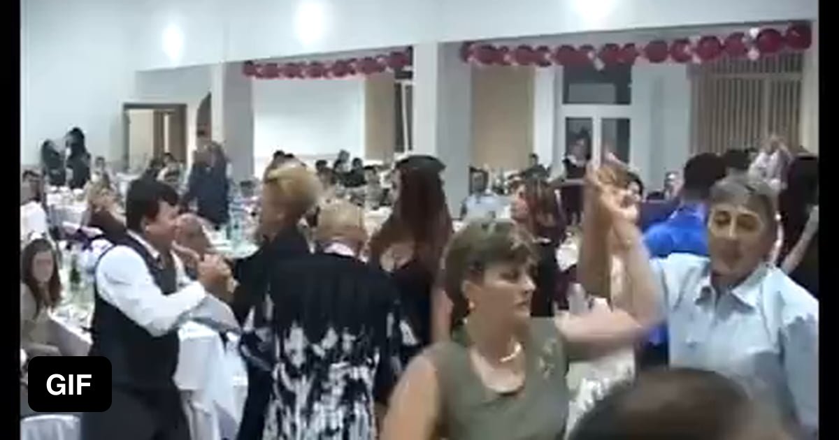 Double slap attack - 9GAG