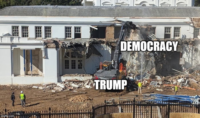 Perfectly normal - 9GAG