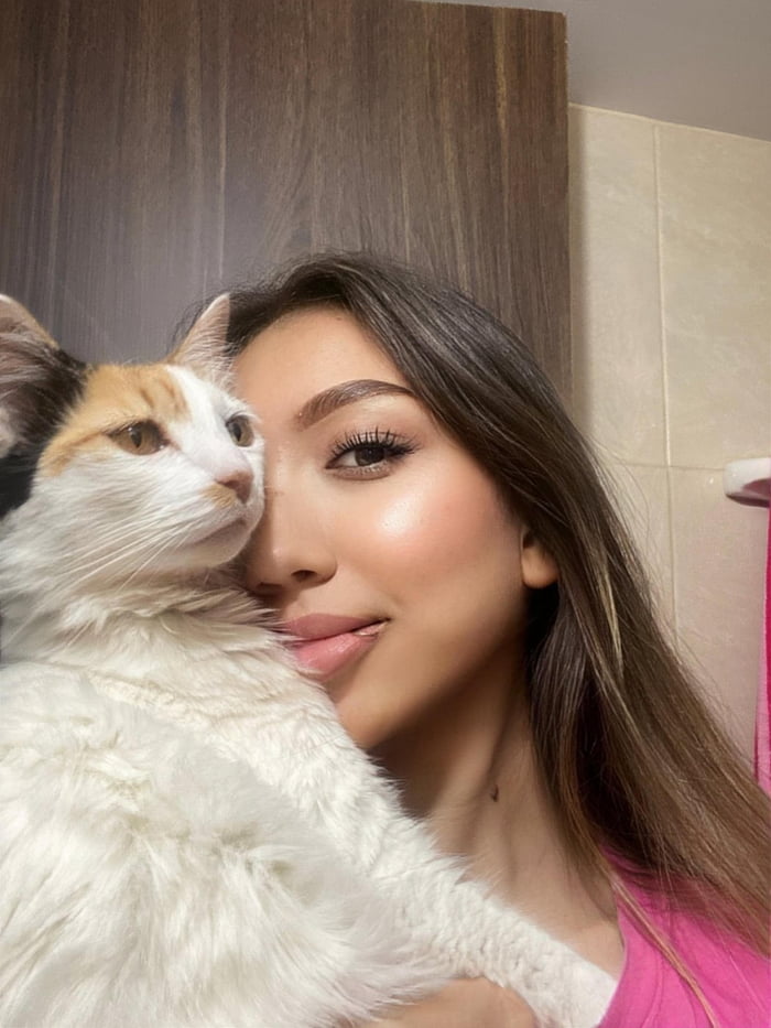 Meet miss kitty - 9GAG