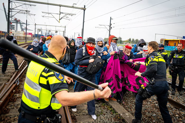 One very happy riot cop, today in Rotterdam Netherlands - 9GAG
