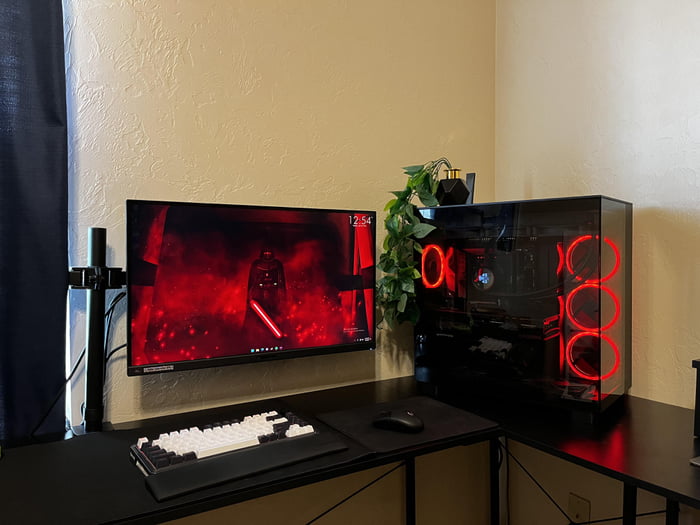 First pc setup - 9GAG