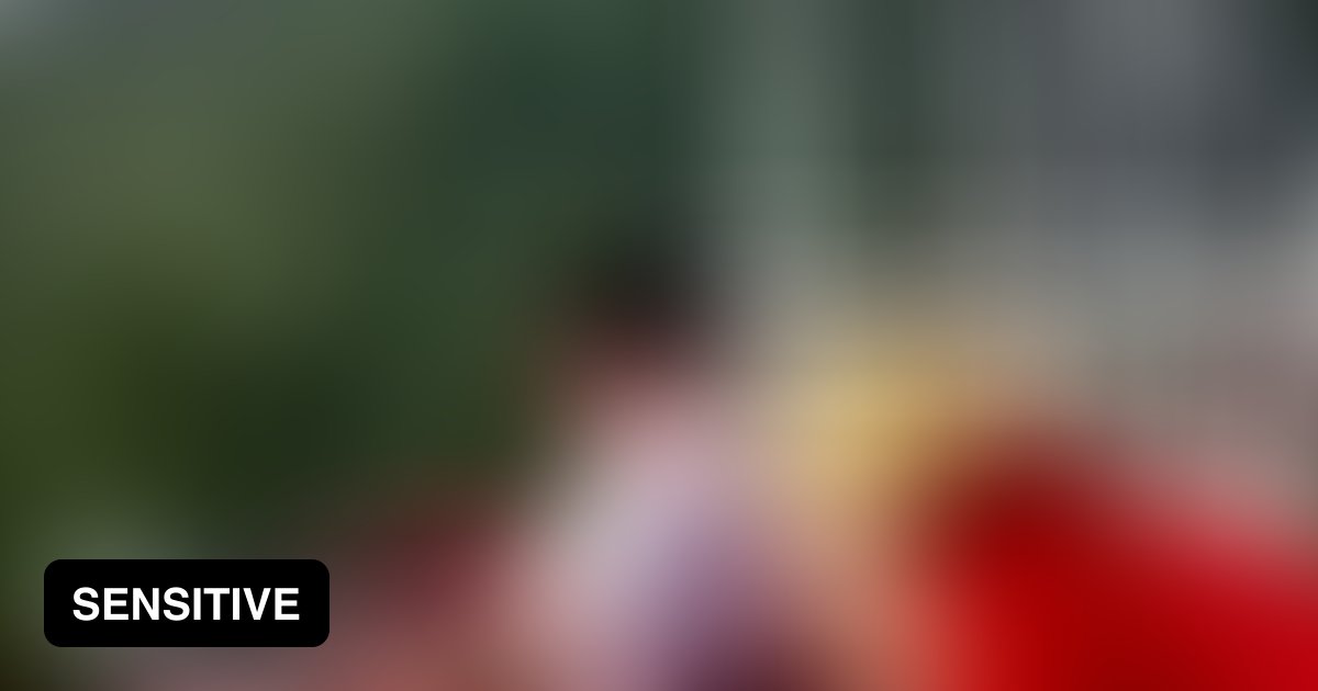 Row, row, row your boat gently down the stream - 9GAG