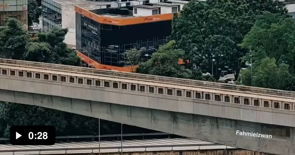 4 trains on different lines passing the same spot at the same time. - 9GAG