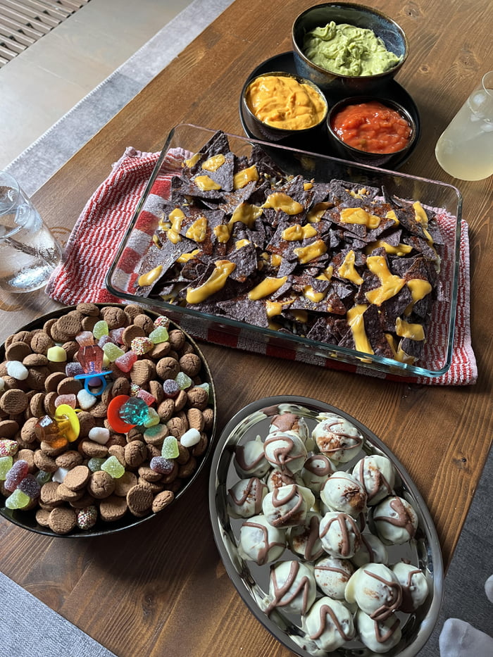 Watch party snacks; Mordor nacho’s, Shelob choco eggs and the Three ...